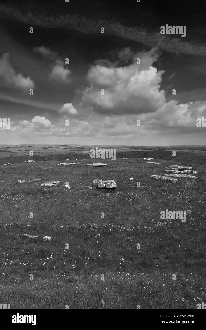 Arbor Low Henge Stone Circle, near the village of Monyash, Peak ...