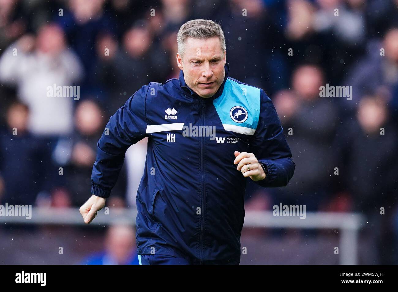 Millwall manager Neil Harris during the Sky Bet Championship match at ...
