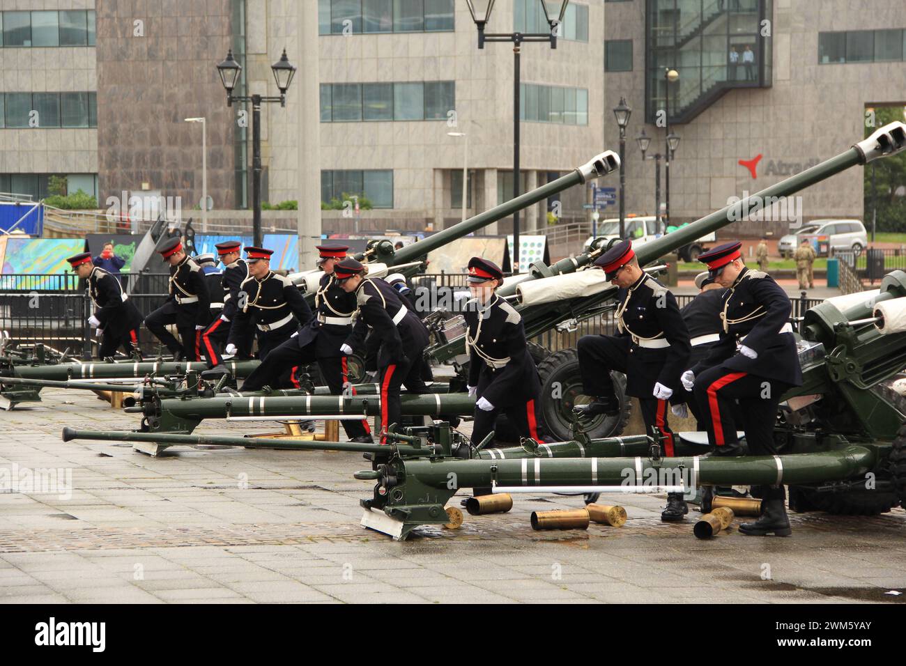 Ceremonial 21 gun salutes fired by The Welsh Borderers, 104 Regiment ...