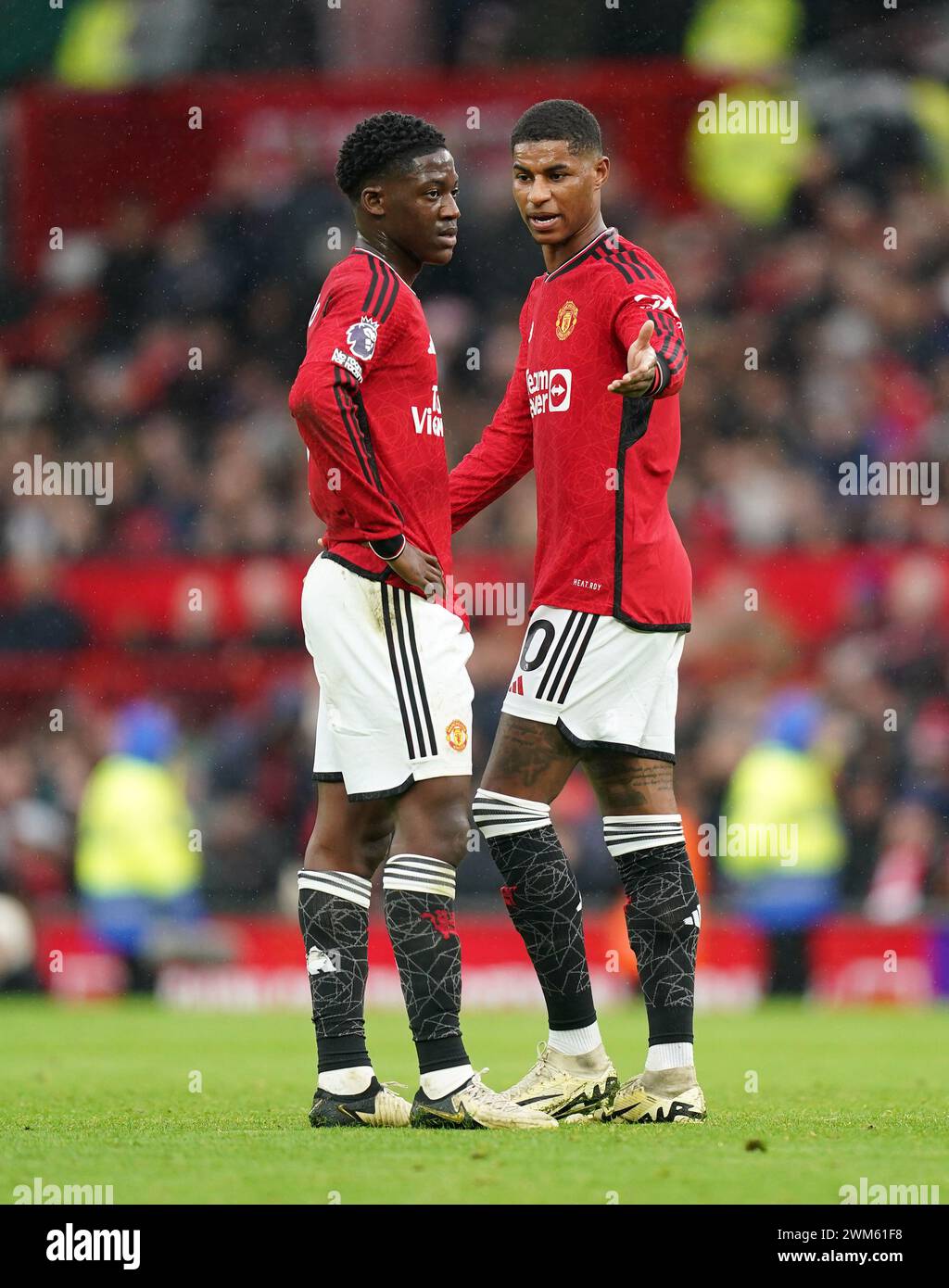 Manchester United's Kobbie Mainoo and Marcus Rashford during the ...