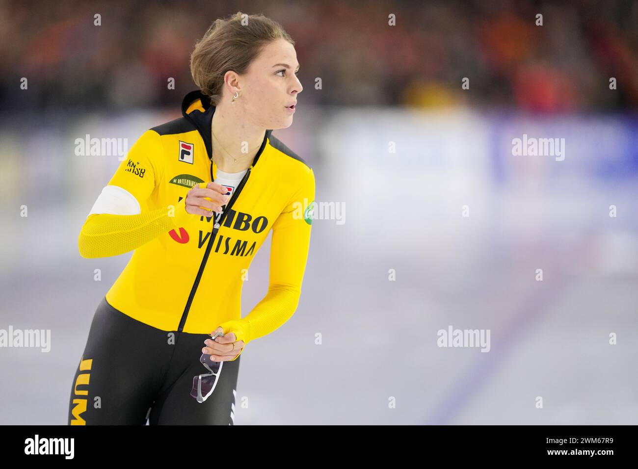 HEERENVEEN, NETHERLANDS - FEBRUARY 24: Chloe Hoogendoorn of Team Jumbo ...