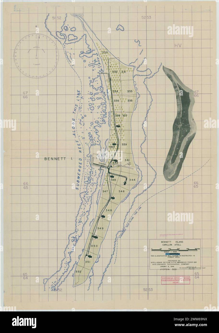 Bennett Island, Carillon Atoll Stock Photo - Alamy