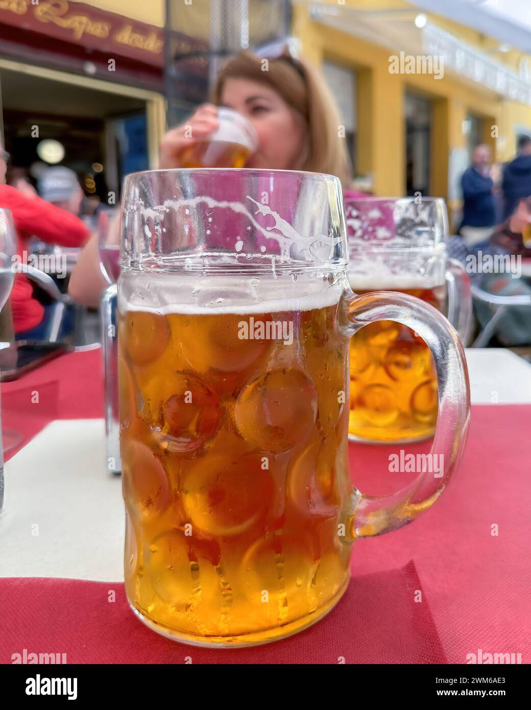 Beer in seville hi-res stock photography and images - Alamy