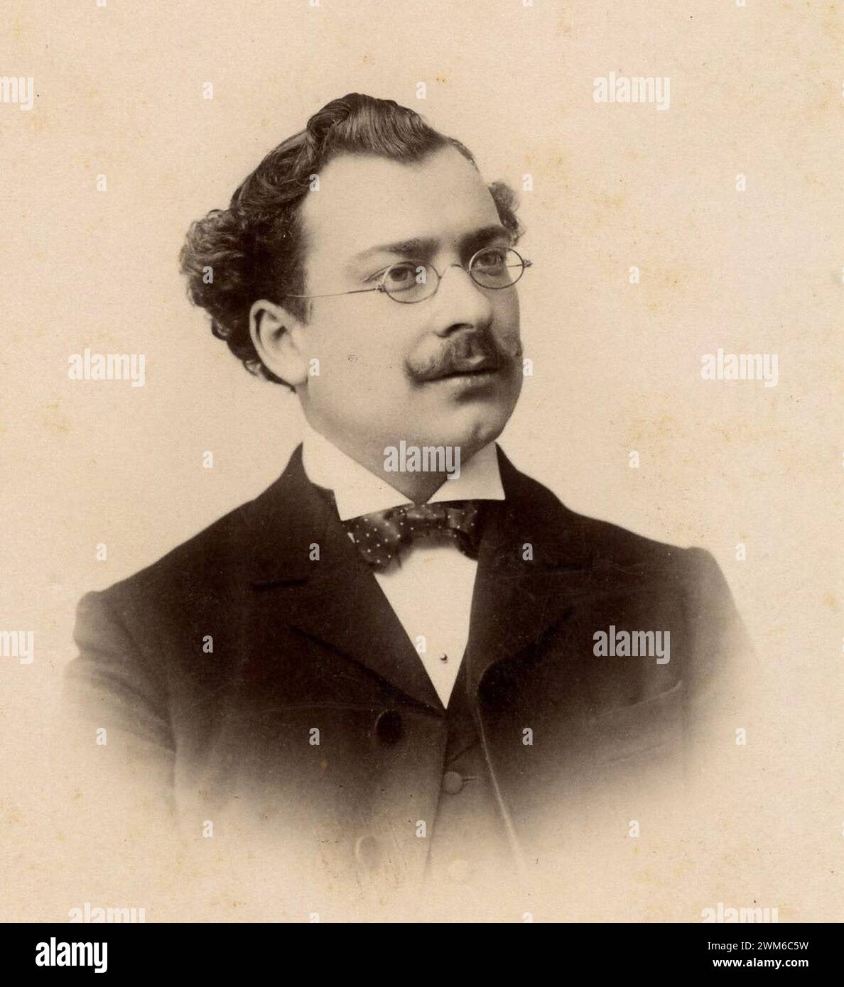 Socias hi-res stock photography and images - Alamy