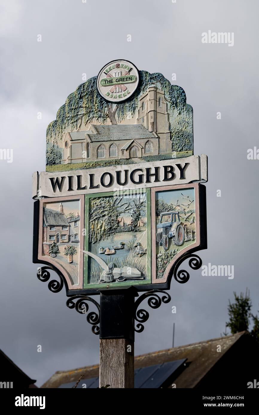English village signs hi-res stock photography and images - Alamy