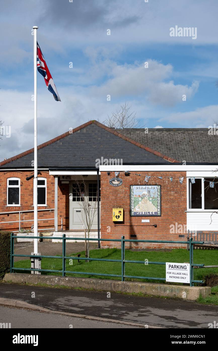Village hall building hi-res stock photography and images - Alamy