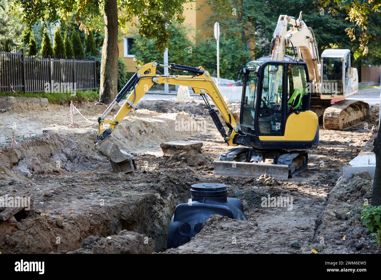 Earthmoving equipment hi-res stock photography and images - Alamy