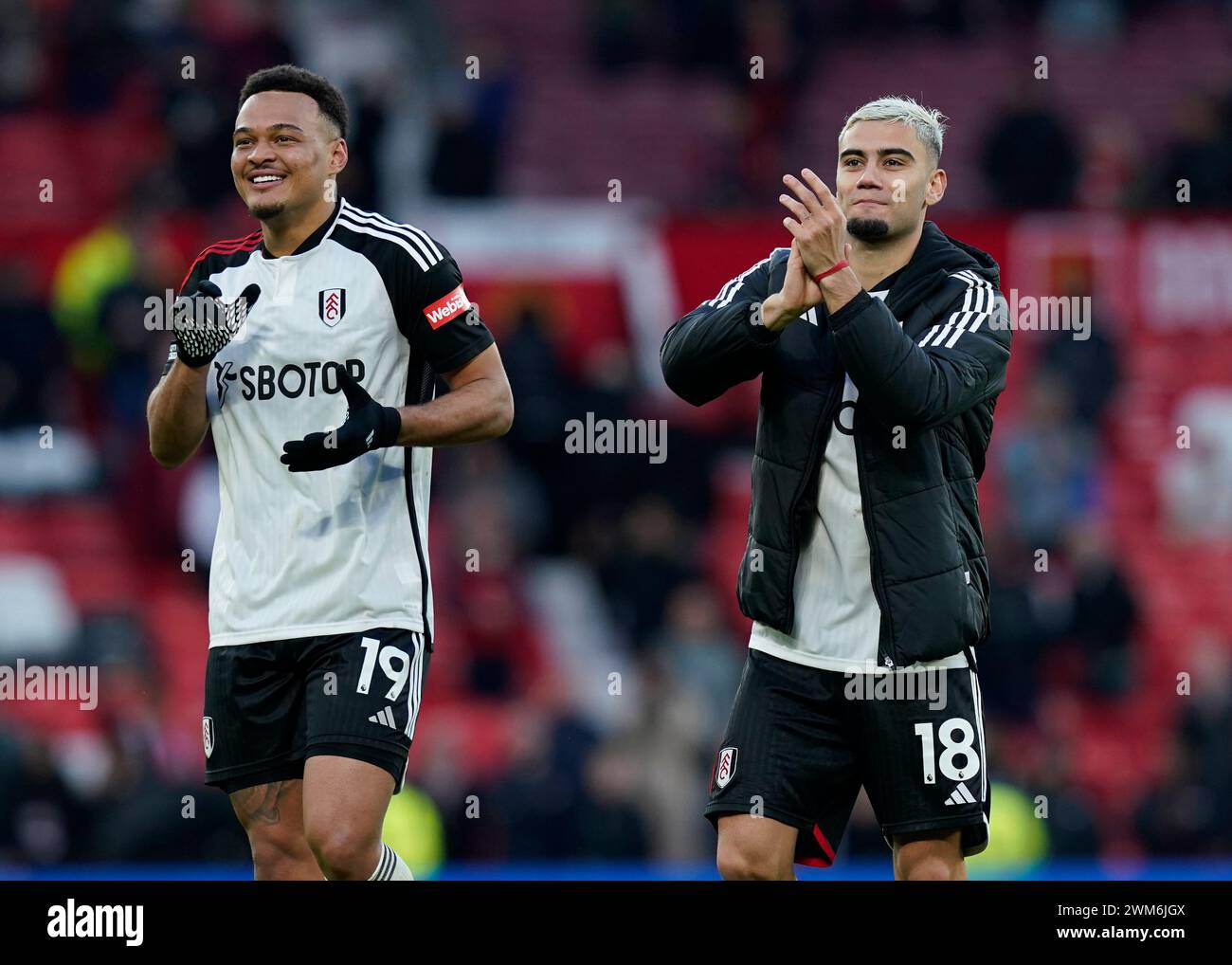 Andreas pereira fulham rodrigo muniz hi-res stock photography and ...