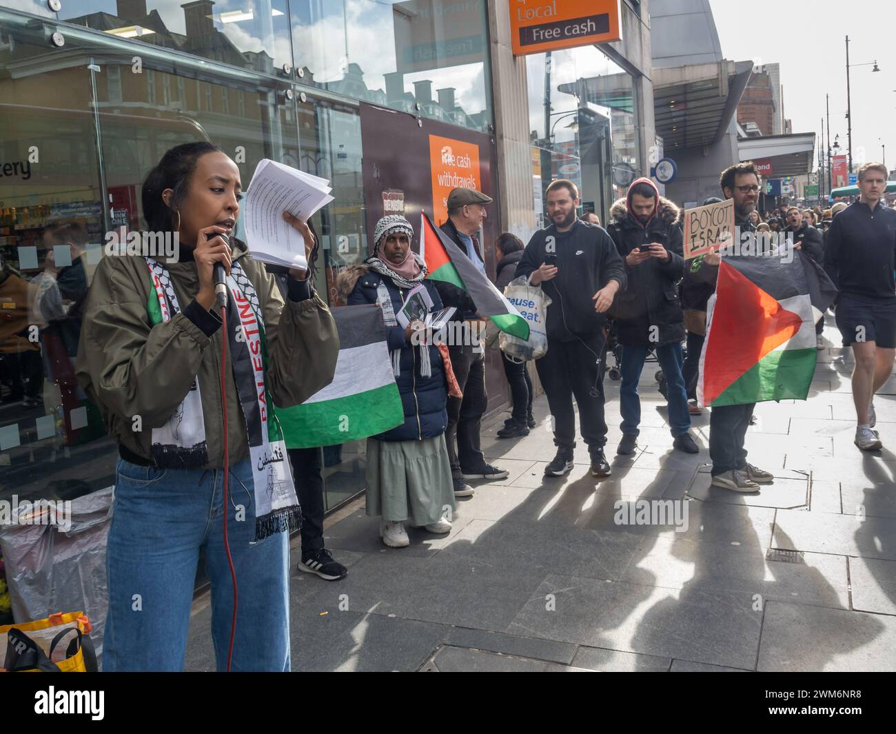 Divesting protest hi-res stock photography and images - Alamy
