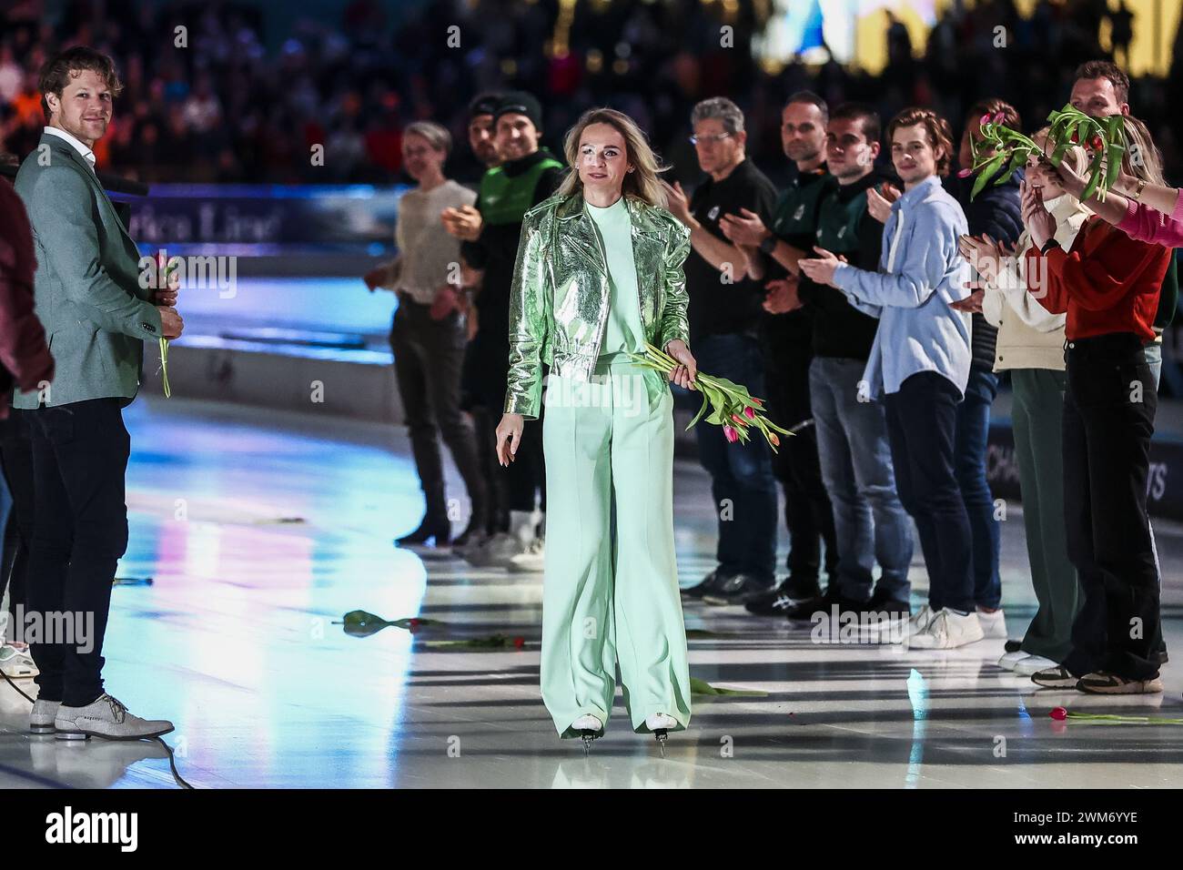 HEERENVEEN - Irene Schouten skates one more lap in the Frisian ice ...