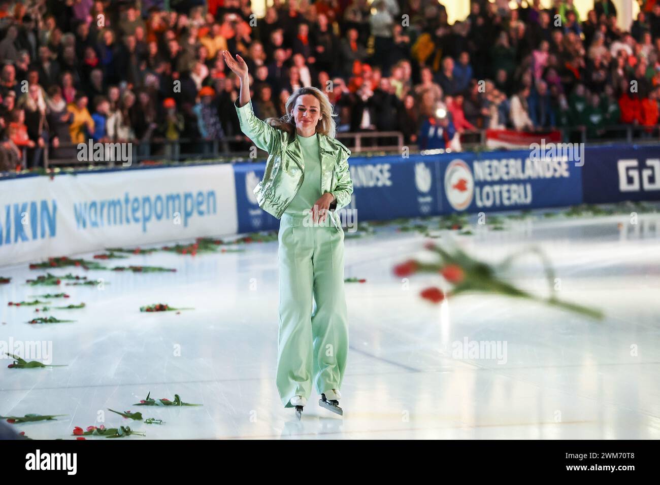HEERENVEEN - Irene Schouten skates one more lap in the Frisian ice ...