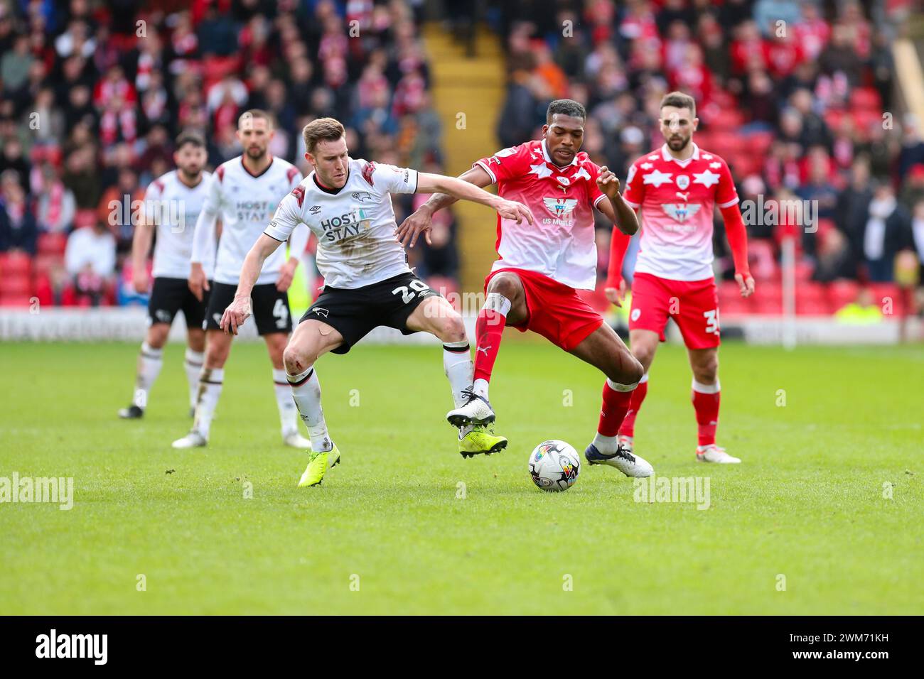 Oakwell Stadium, Barnsley, England - 24th February 2024 Callum Elder ...