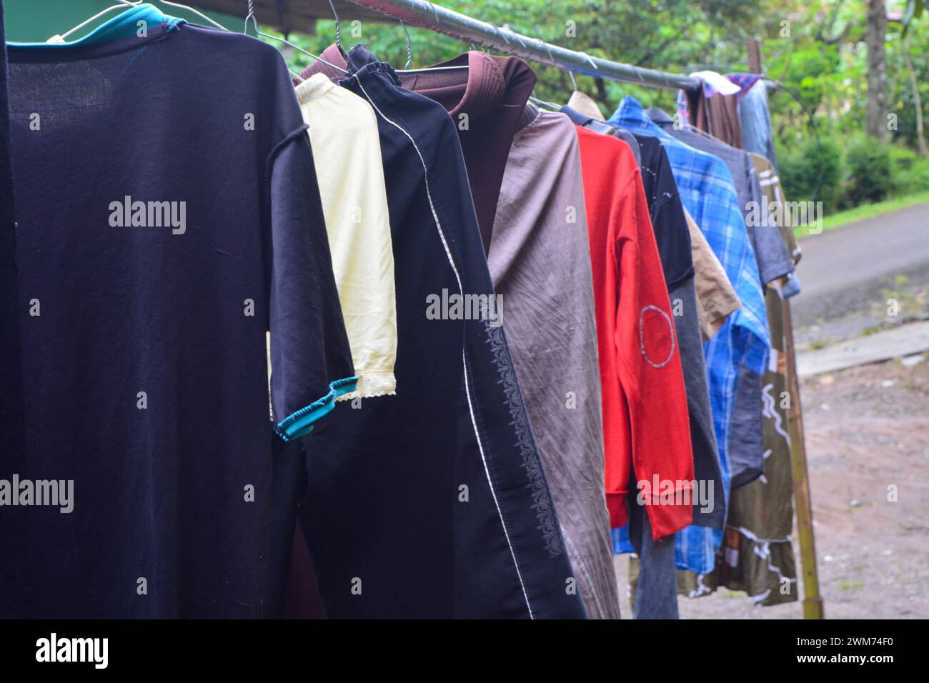 Studio photo clothes line hi-res stock photography and images - Alamy