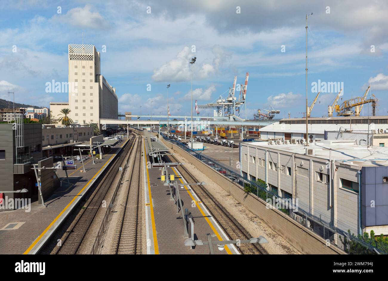 Israel railway hi-res stock photography and images - Alamy