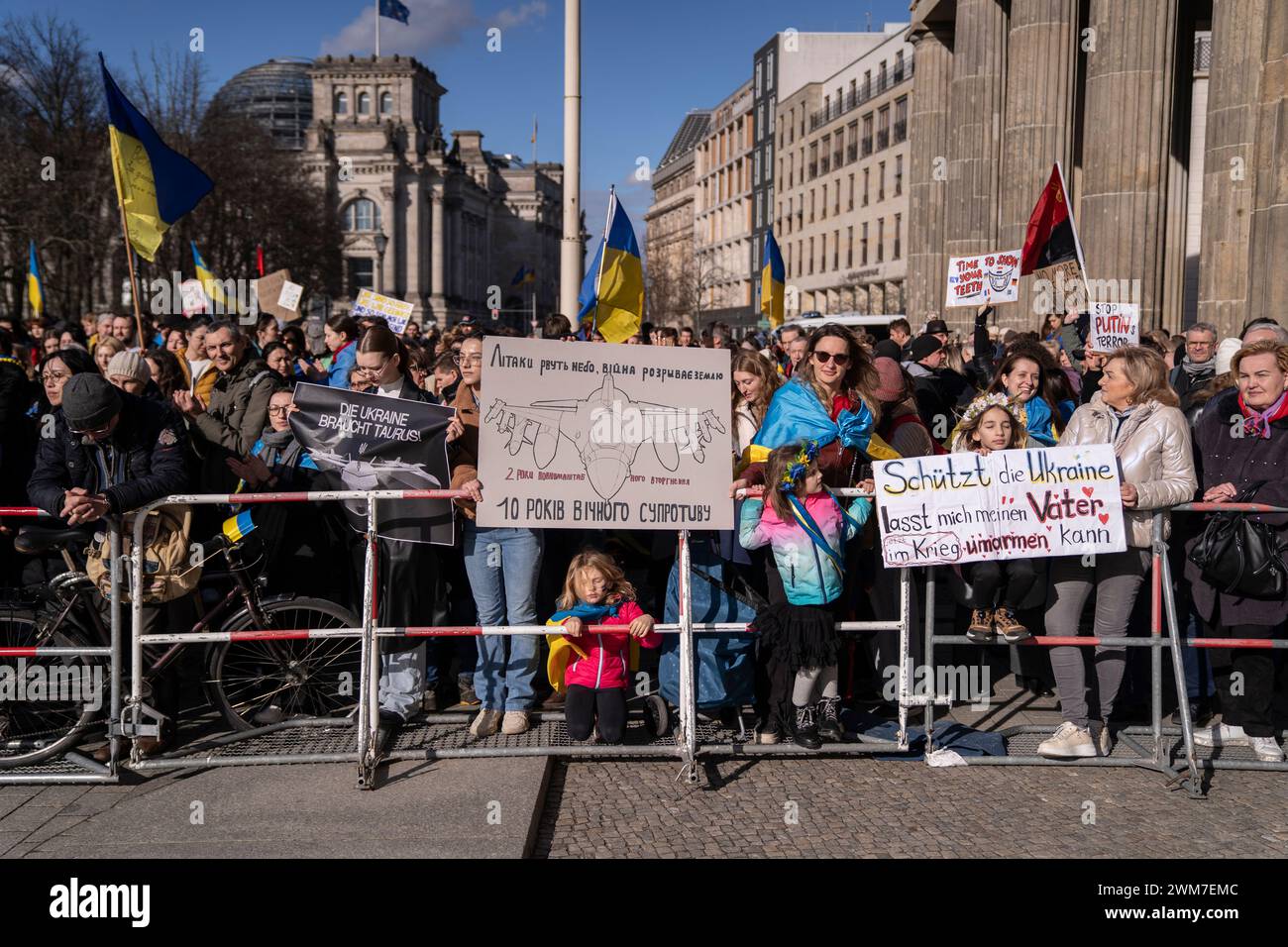 Demo in Berlin to the second Anniversary of Russias War against Ukraine ...