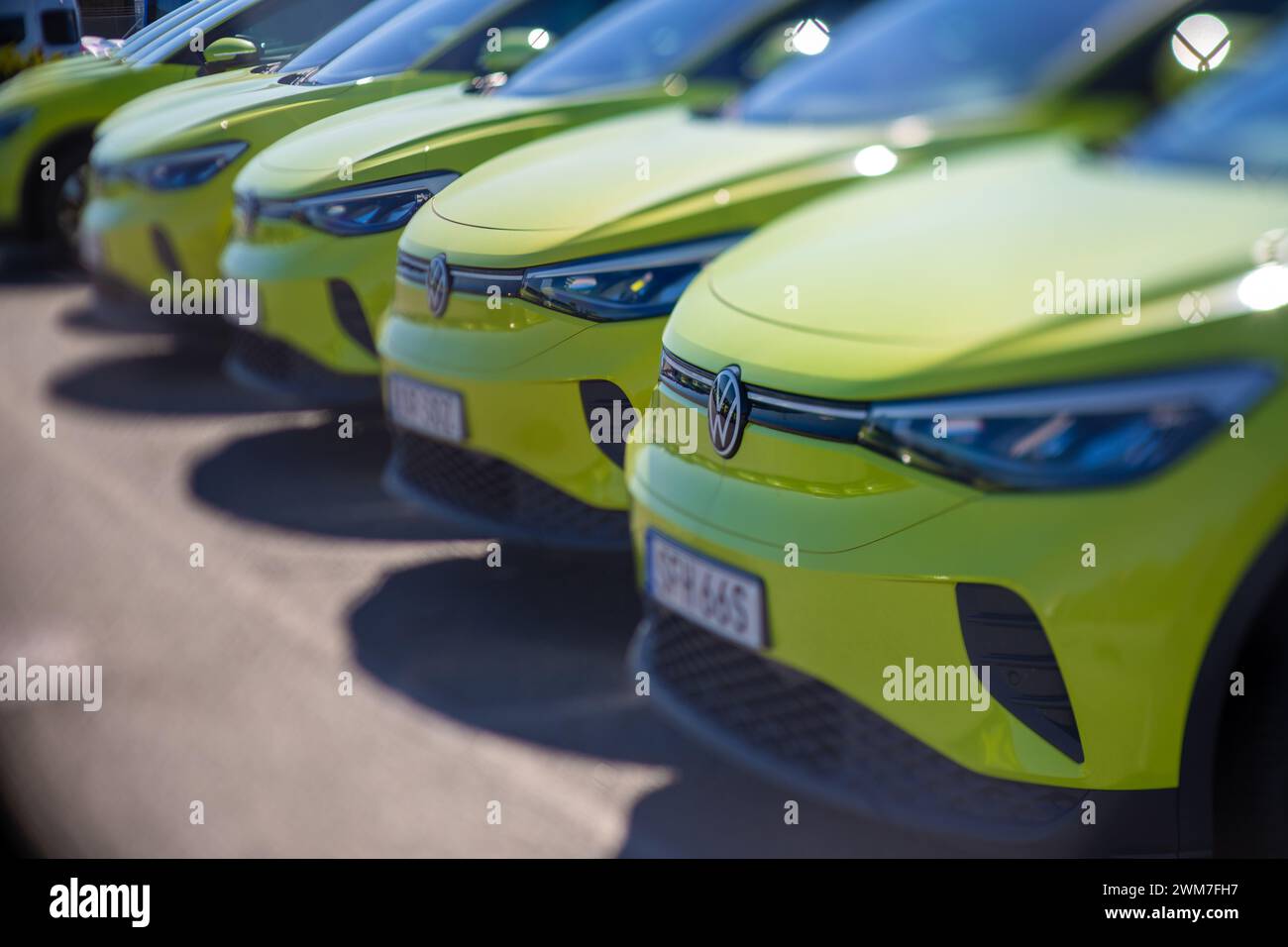 Vw id4 hi-res stock photography and images - Alamy