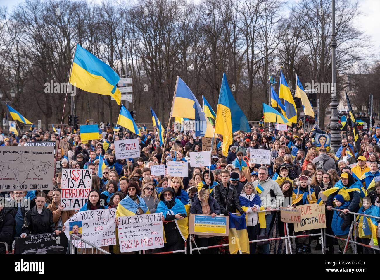Demo in Berlin to the second Anniversary of Russias War against Ukraine ...