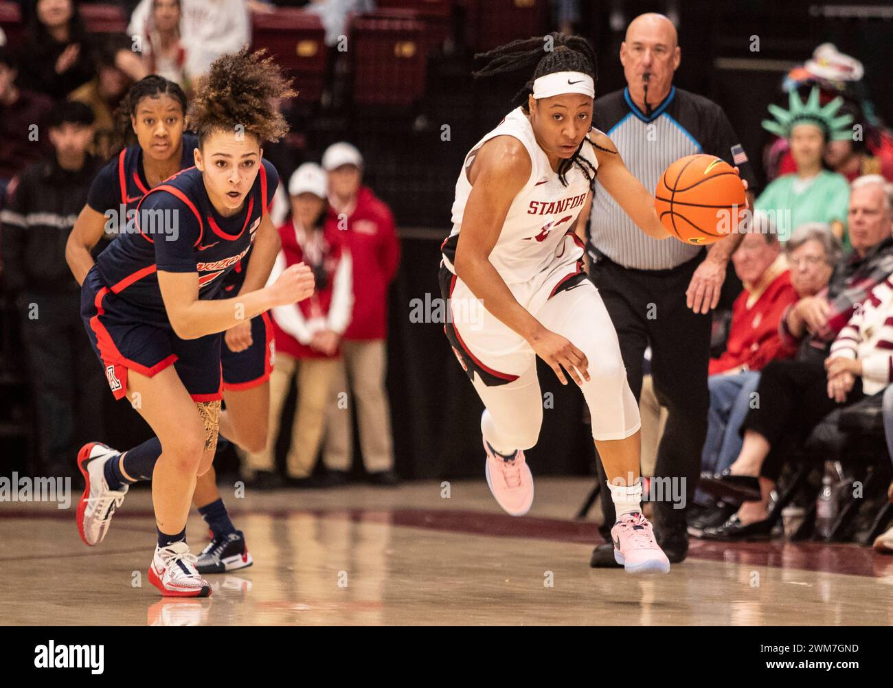 Maples Pavilion Palo Alto, CA. 23rd Feb, 2024. U.S.A. Stanford guard ...