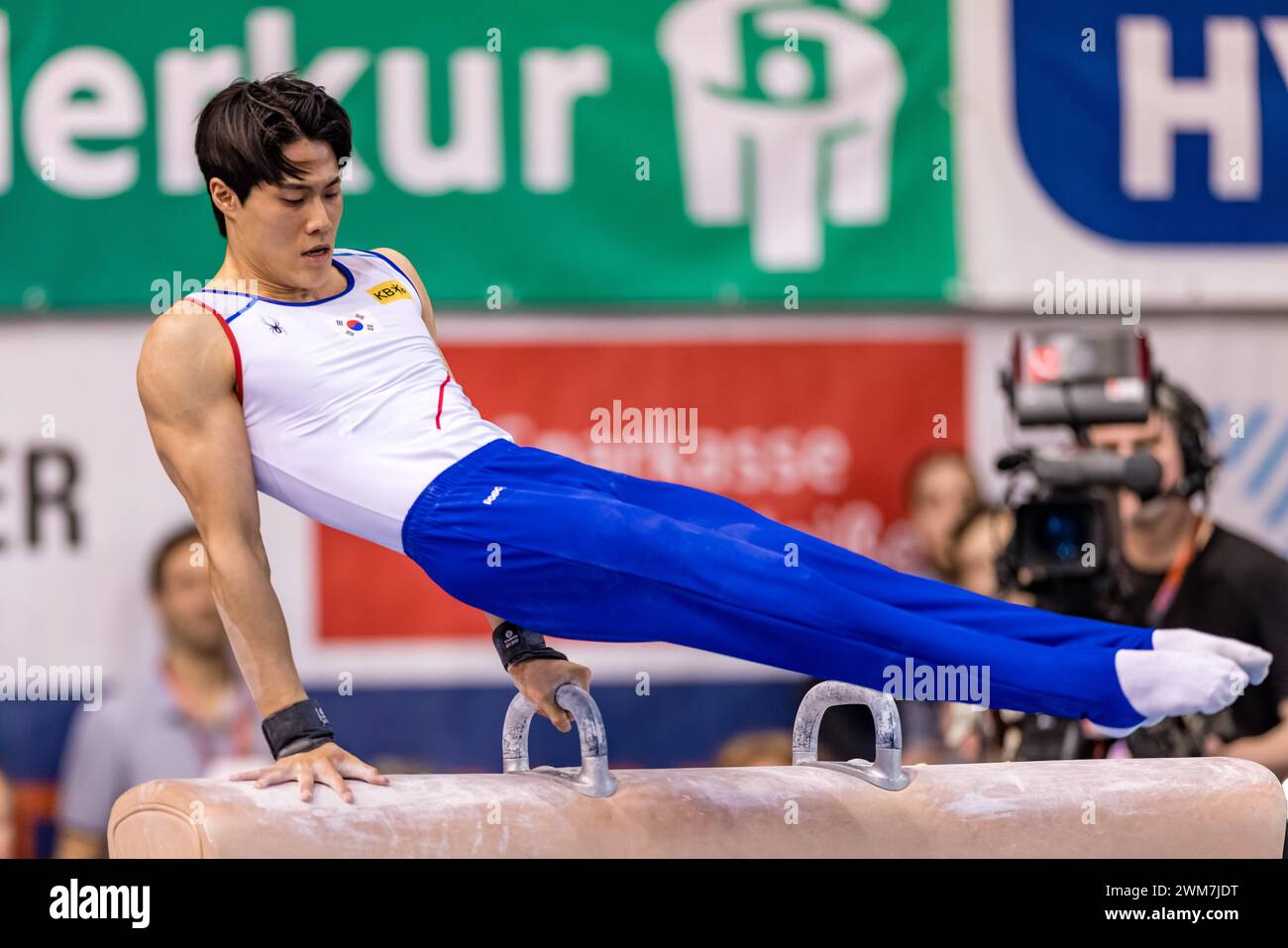 Cottbus, Germany. 24th Feb, 2024. Gymnastics: World Cup, men: floor ...