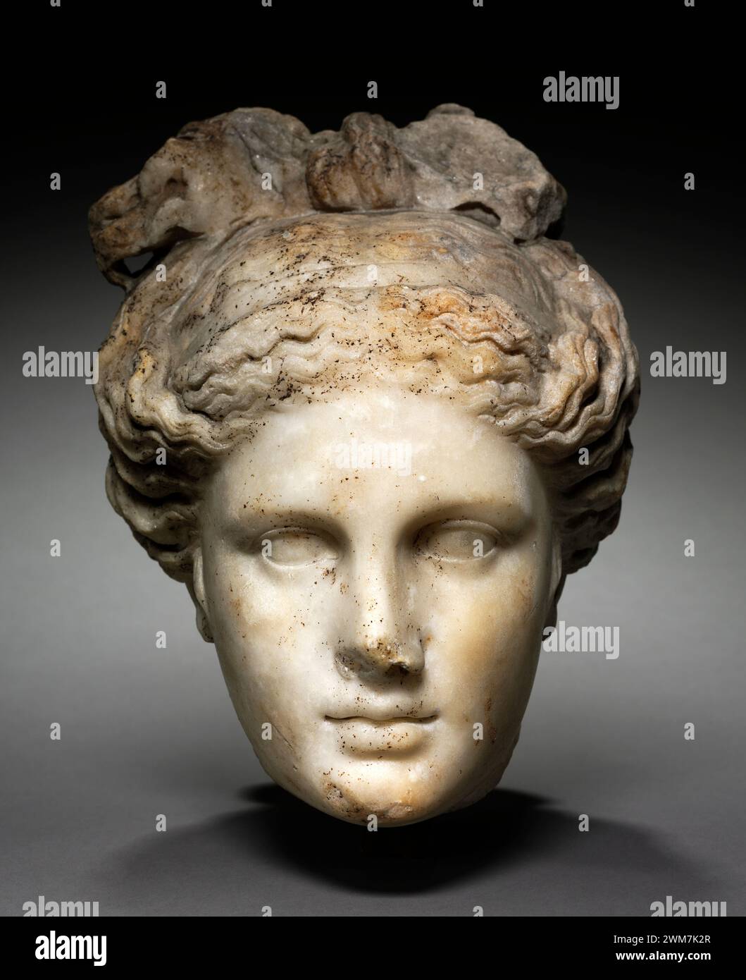 Goddess of love hi-res stock photography and images - Alamy