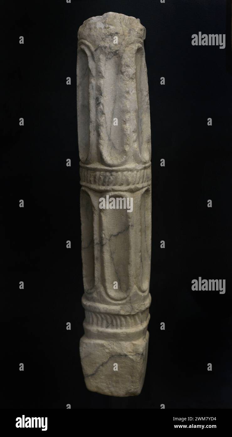 Column. Fragment the shaft with two grooved sections. Marble. 7th ...