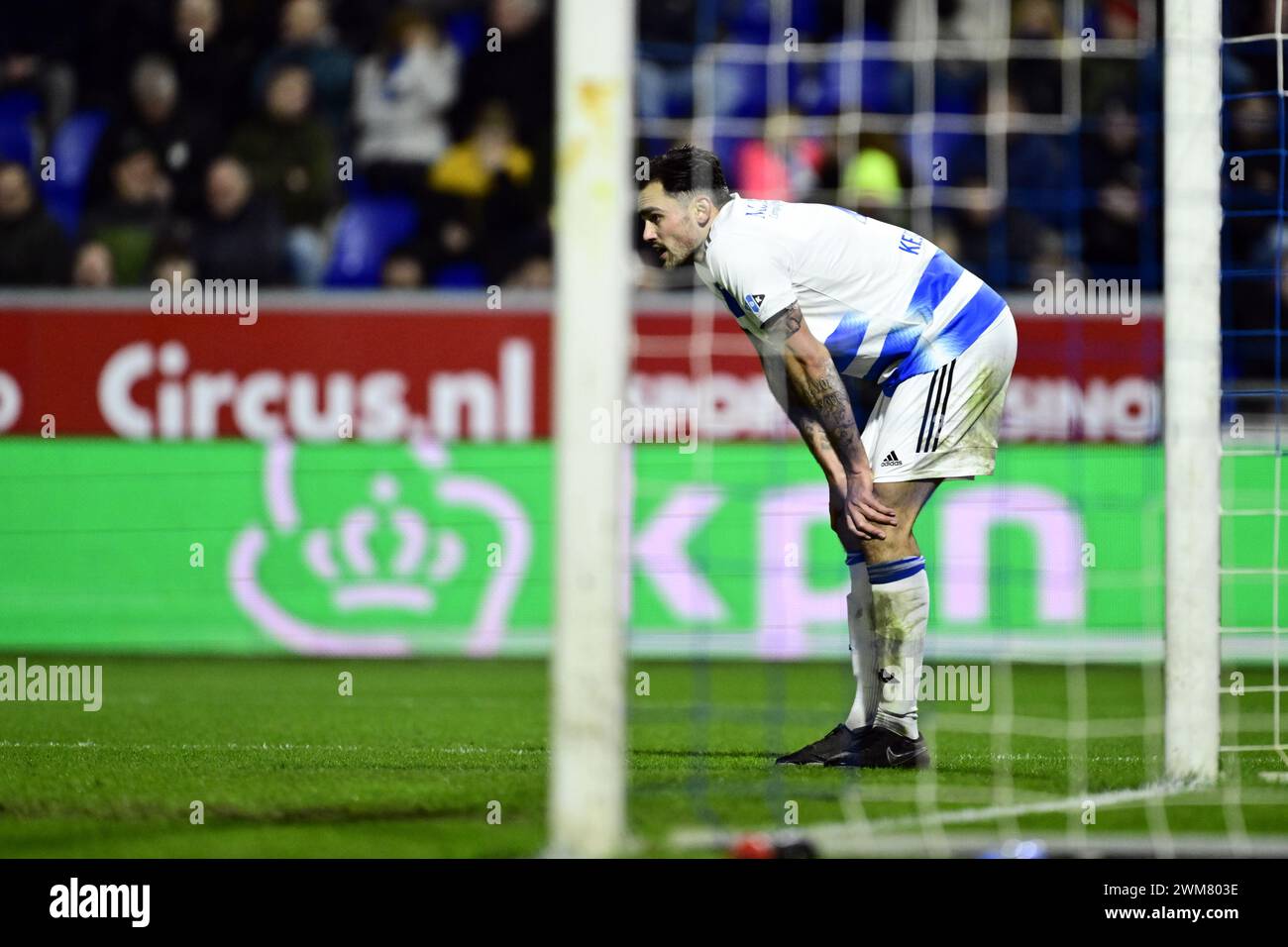 ZWOLLE - Sam Kersten of PEC Zwolle is disappointed with the 1-6 score ...