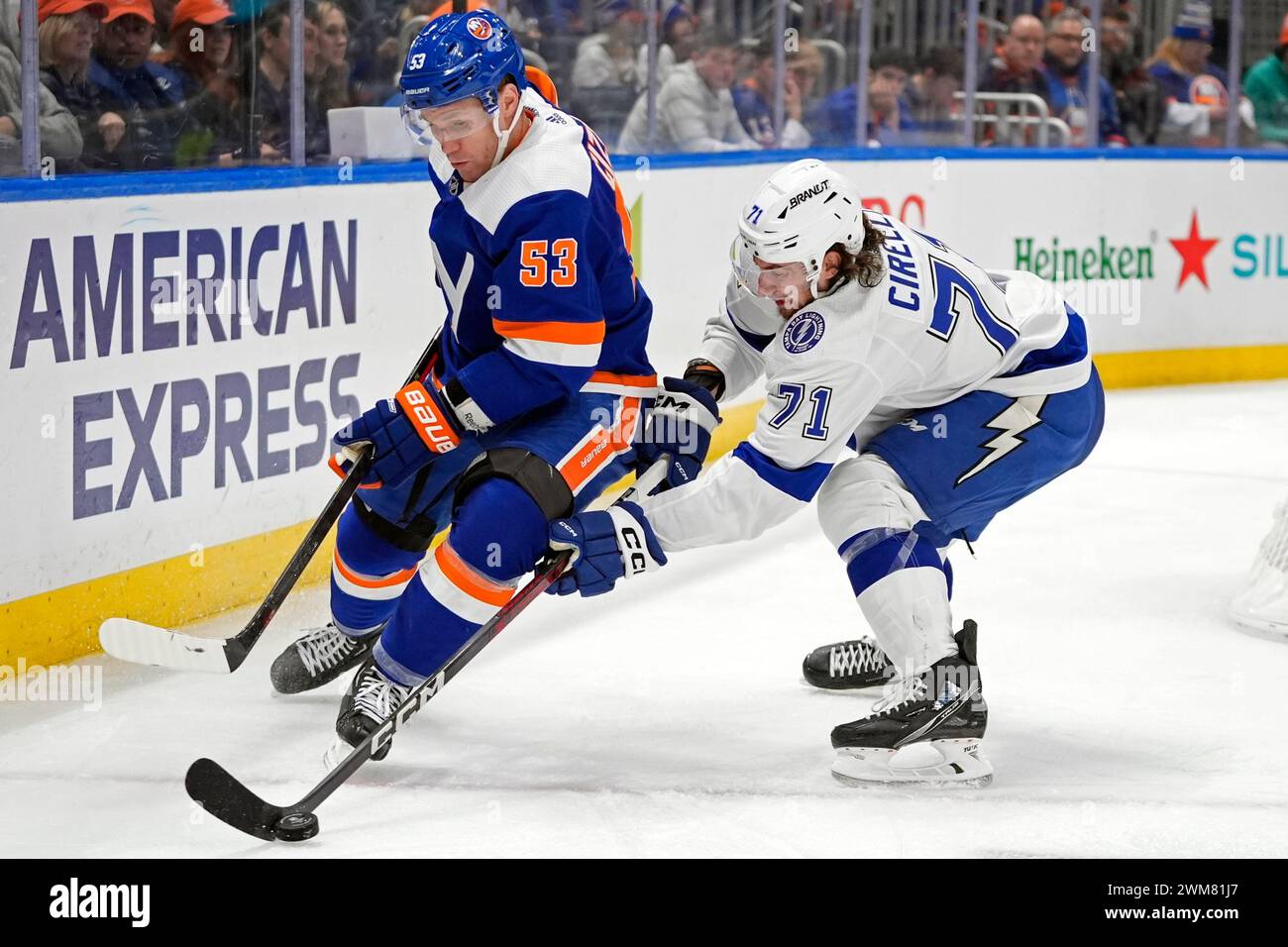 Tampa Bay Lightning's Anthony Cirelli (71) fights for control of the ...