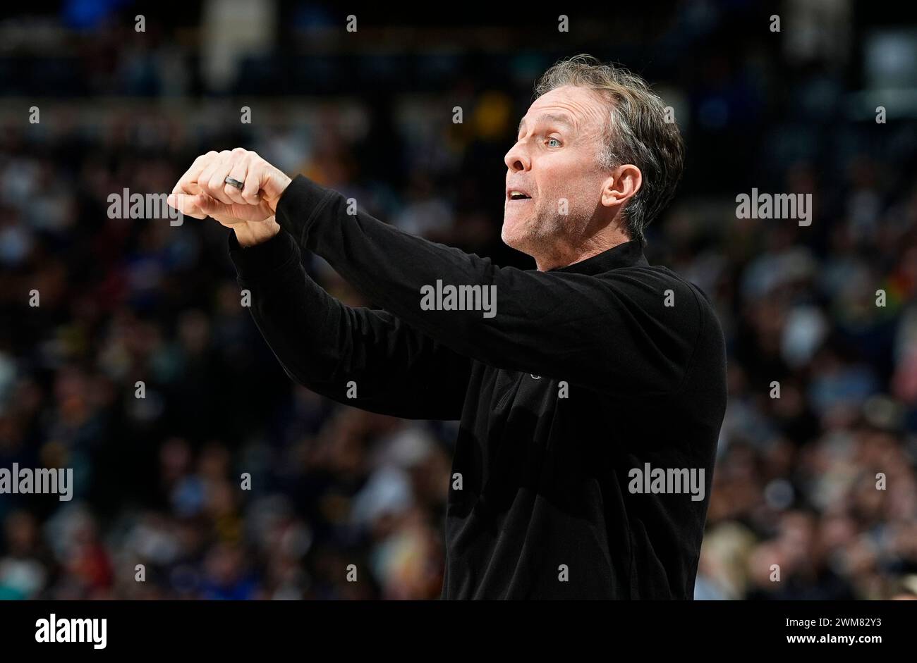 Washington Wizards interim head coach Brian Keefe in the first half of ...