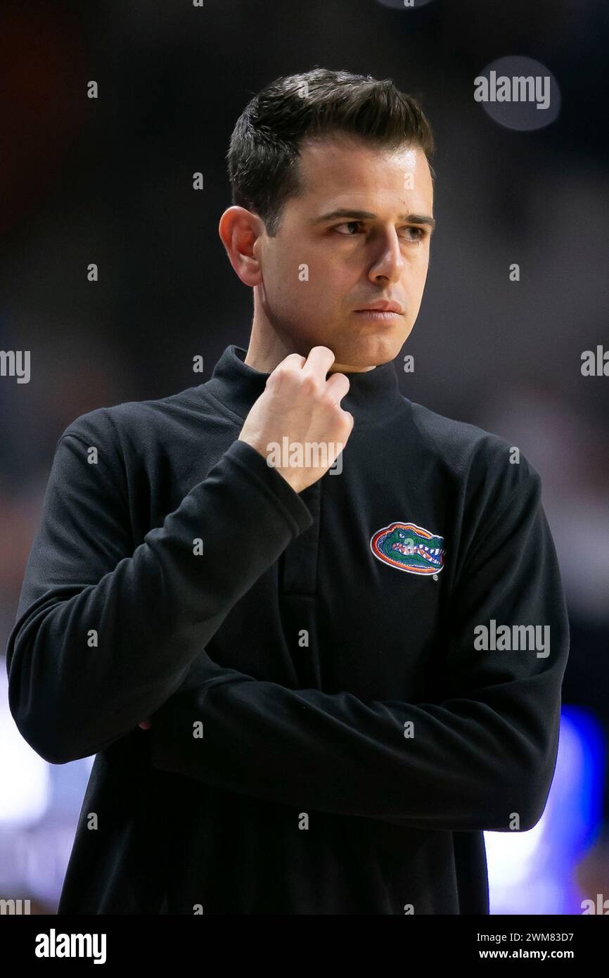 Florida head coach Todd Golden concentrates on the action during the ...