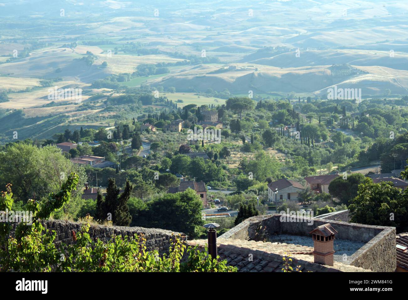 Tuscan terrace hi-res stock photography and images - Alamy