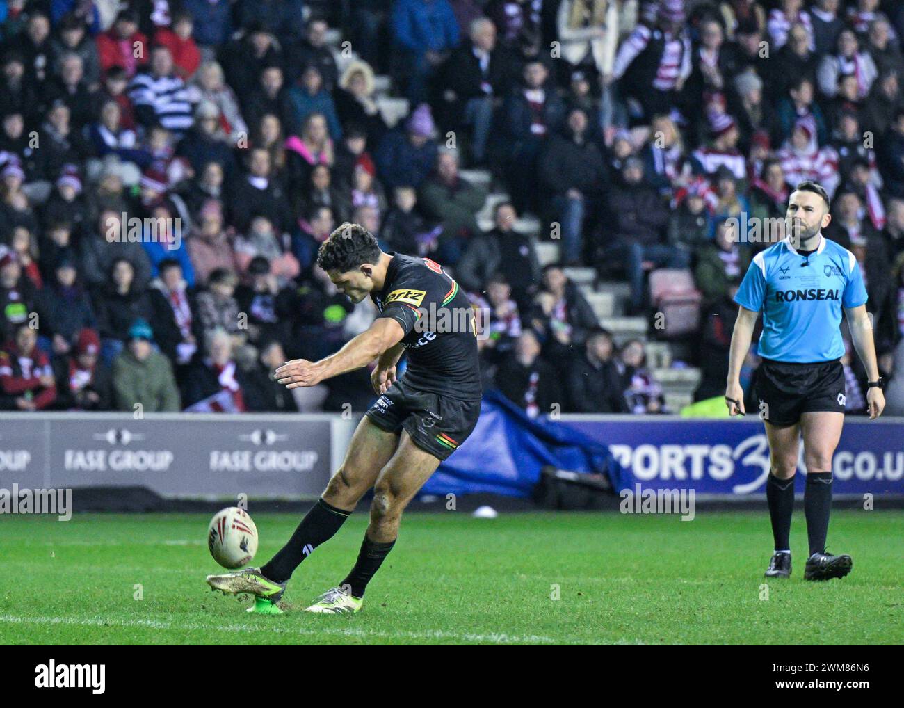 Nathan Cleary strikes his conversions to make it 10-12 Penrith Panthers ...