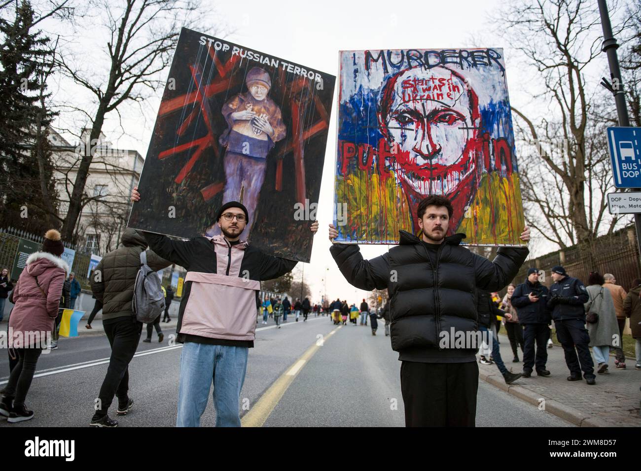 Anti putin paintings hi-res stock photography and images - Alamy