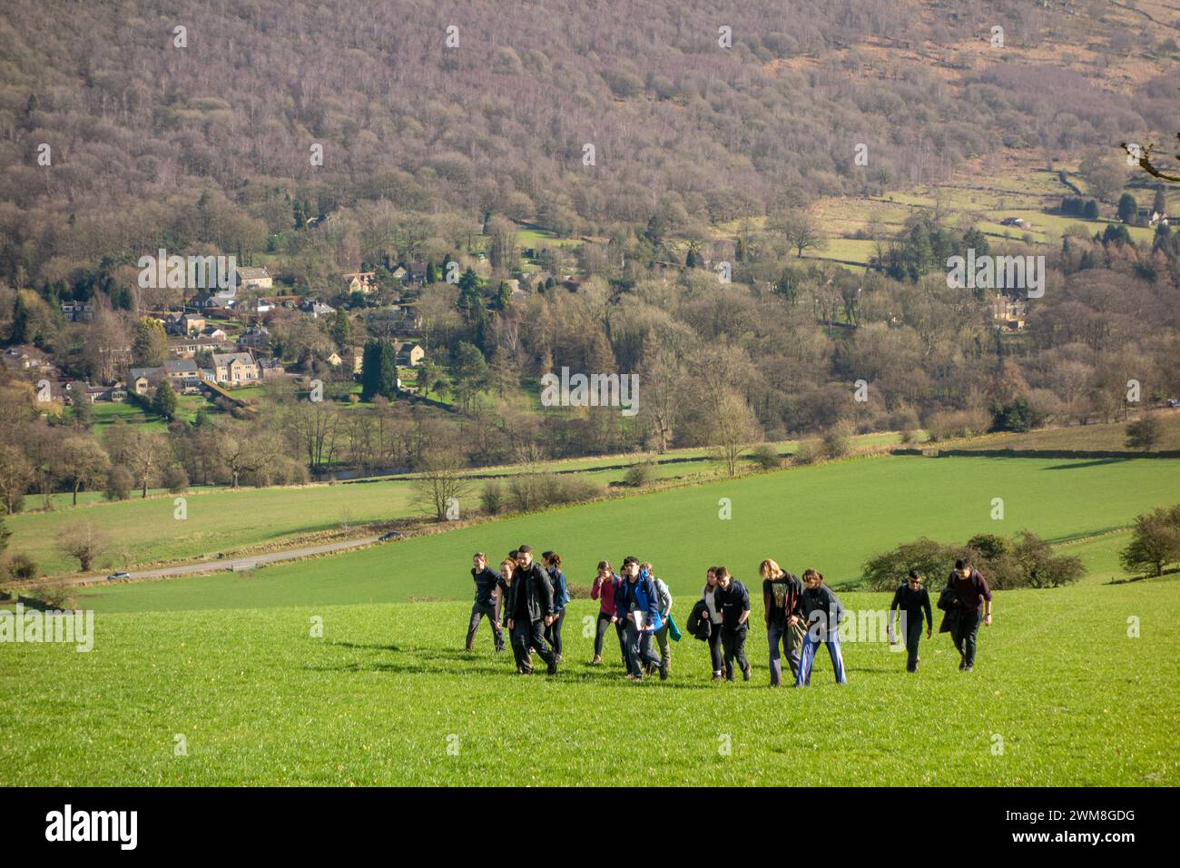 People in countryside walking hi-res stock photography and images - Alamy