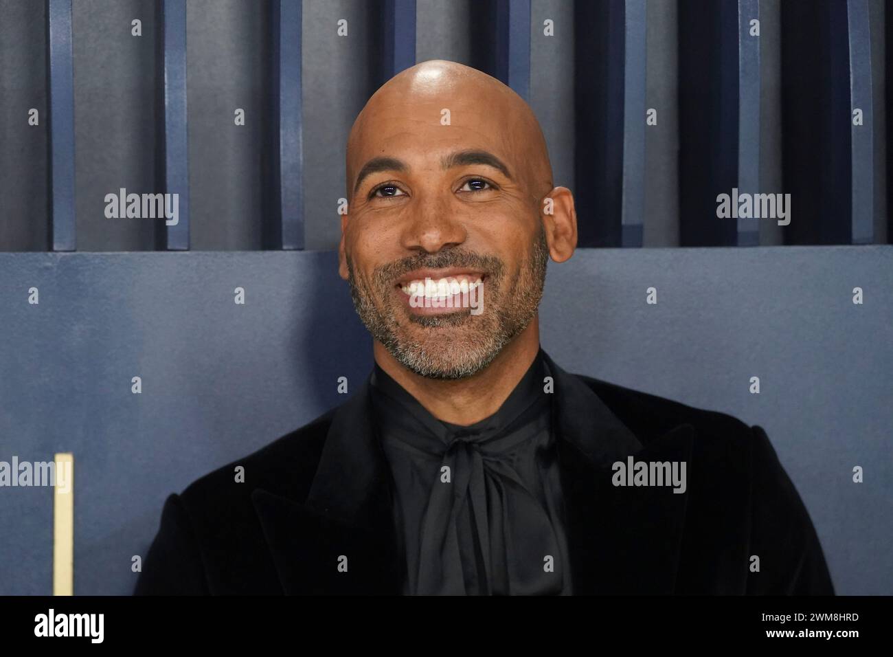 Melvin Robert arrives at the 30th annual Screen Actors Guild Awards on ...