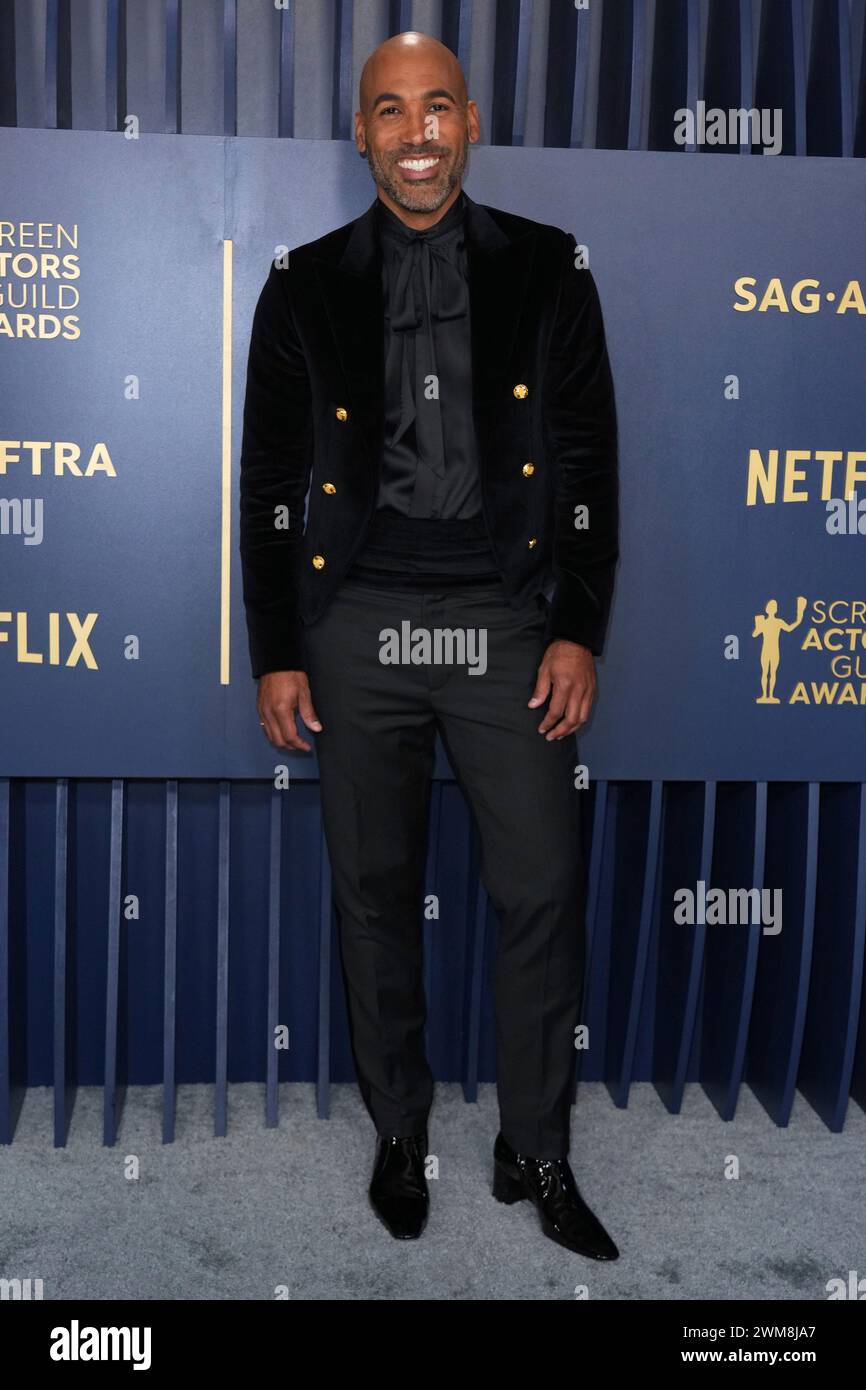 Melvin Robert arrives at the 30th annual Screen Actors Guild Awards on ...