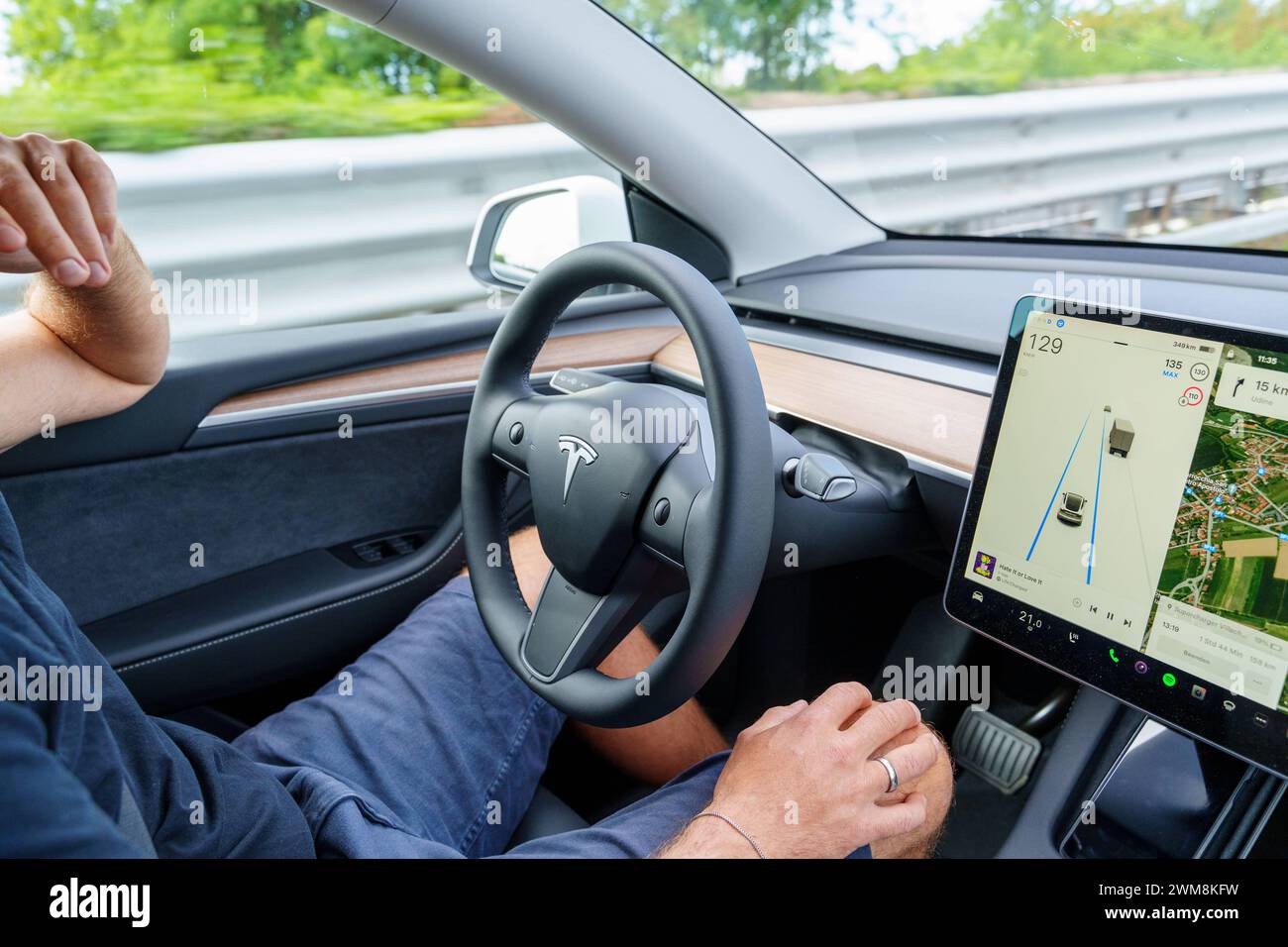 2023 tesla model y hi-res stock photography and images - Alamy