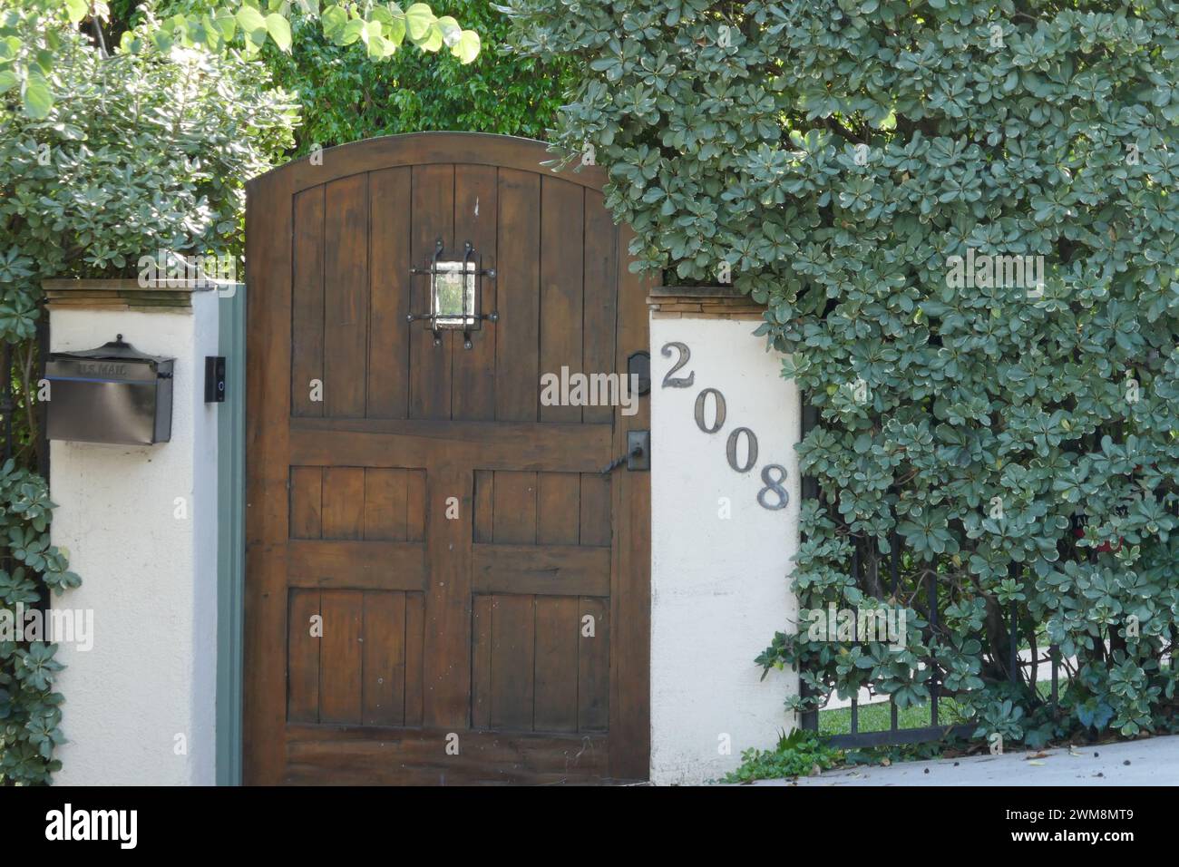 Mary bynam hi-res stock photography and images - Alamy