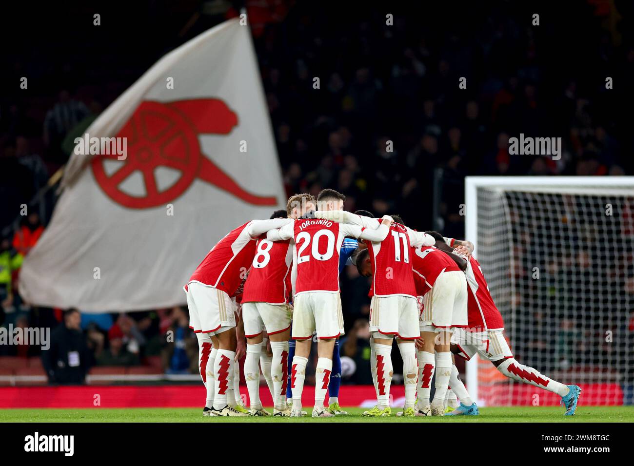Newcastle utd team huddle hi-res stock photography and images - Alamy