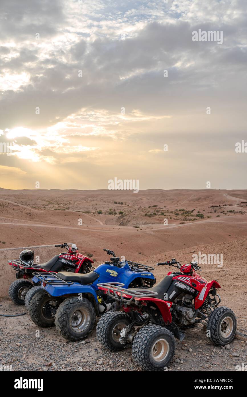 Quad sahara hi-res stock photography and images - Alamy