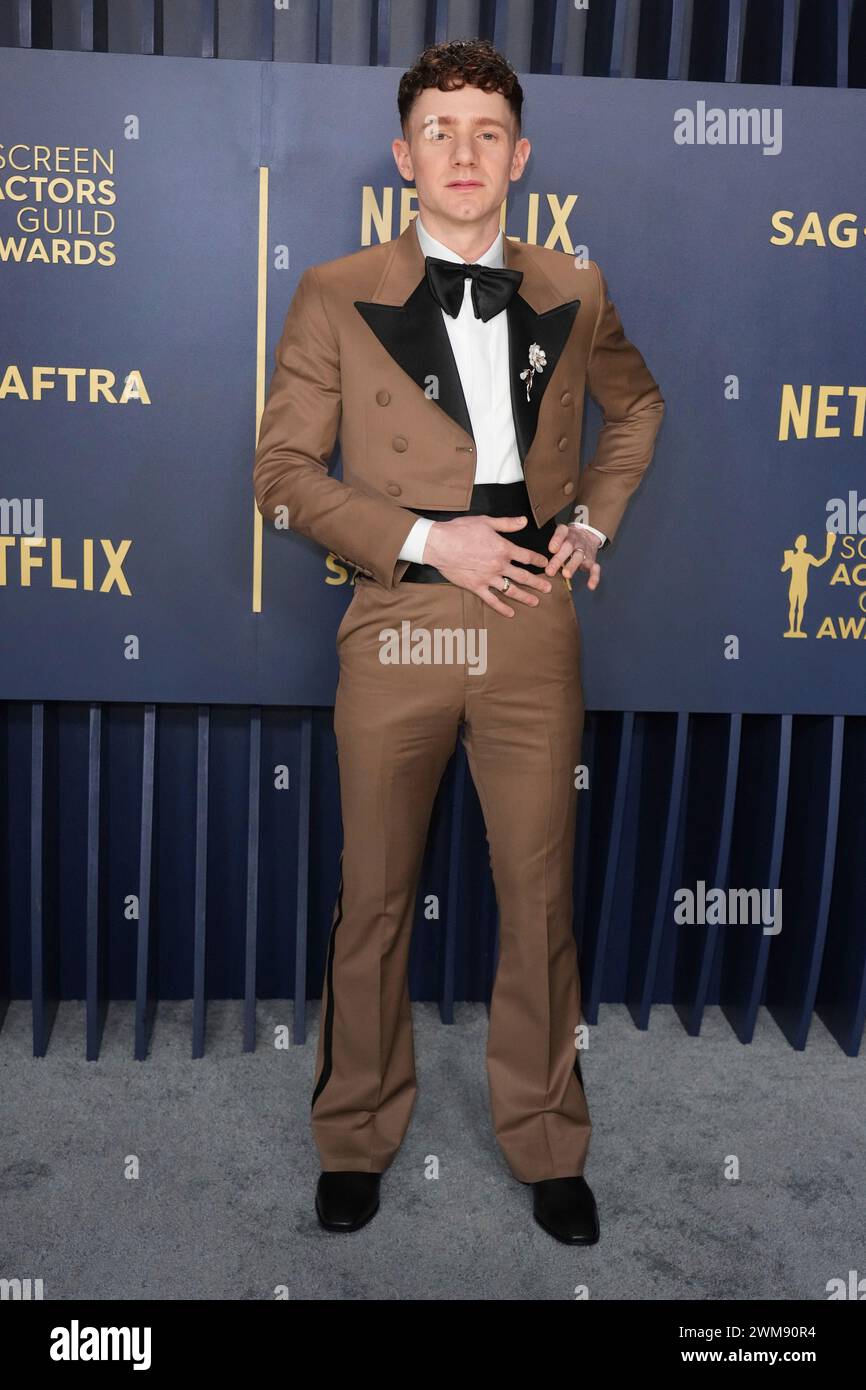 Chris Perfetti arrives at the 30th annual Screen Actors Guild Awards on ...
