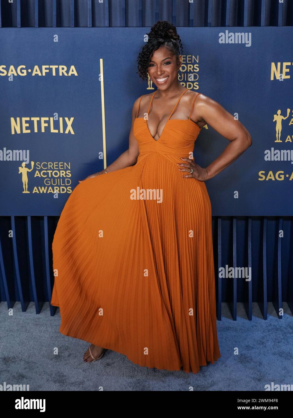 Los Angeles, USA. 24th Feb, 2024. Janine Rubenstein walking on the red ...