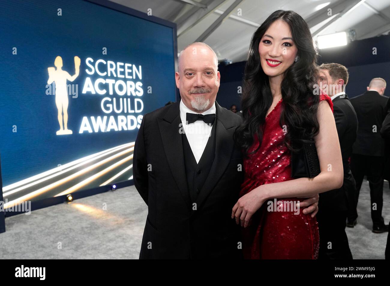 Paul Giamatti, left, and Clara Wong arrive at the 30th annual Screen ...