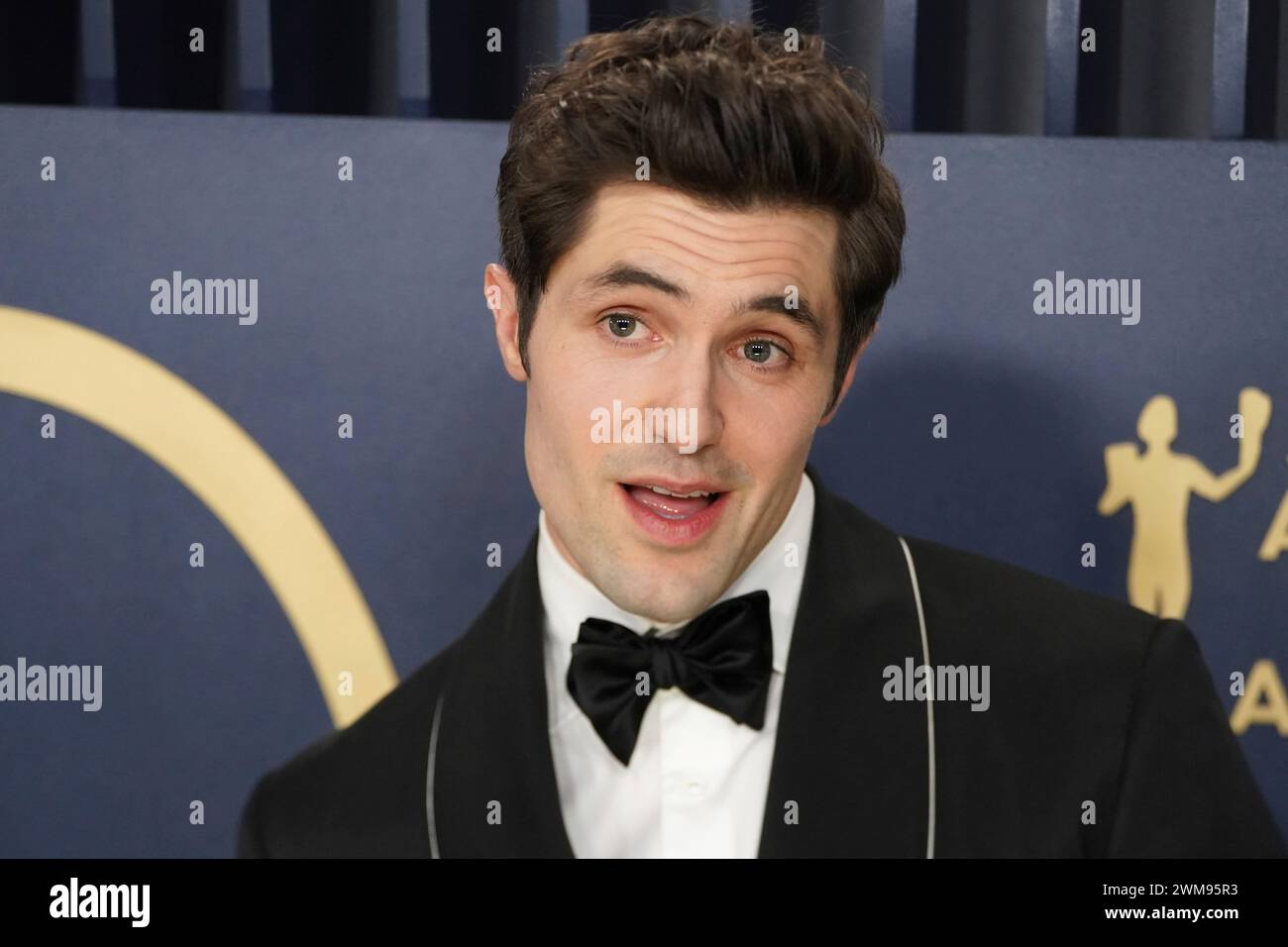 Phil Dunster arrives at the 30th annual Screen Actors Guild Awards on ...