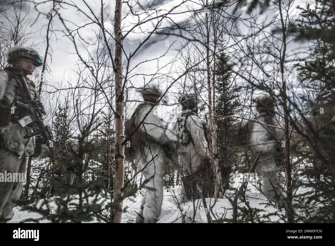 U.S. Soldiers, assigned to 1st Battalion, 5th Infantry Regiment, 1st ...