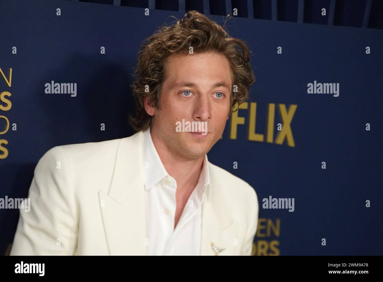 Jeremy Allen White arrives at the 30th annual Screen Actors Guild ...