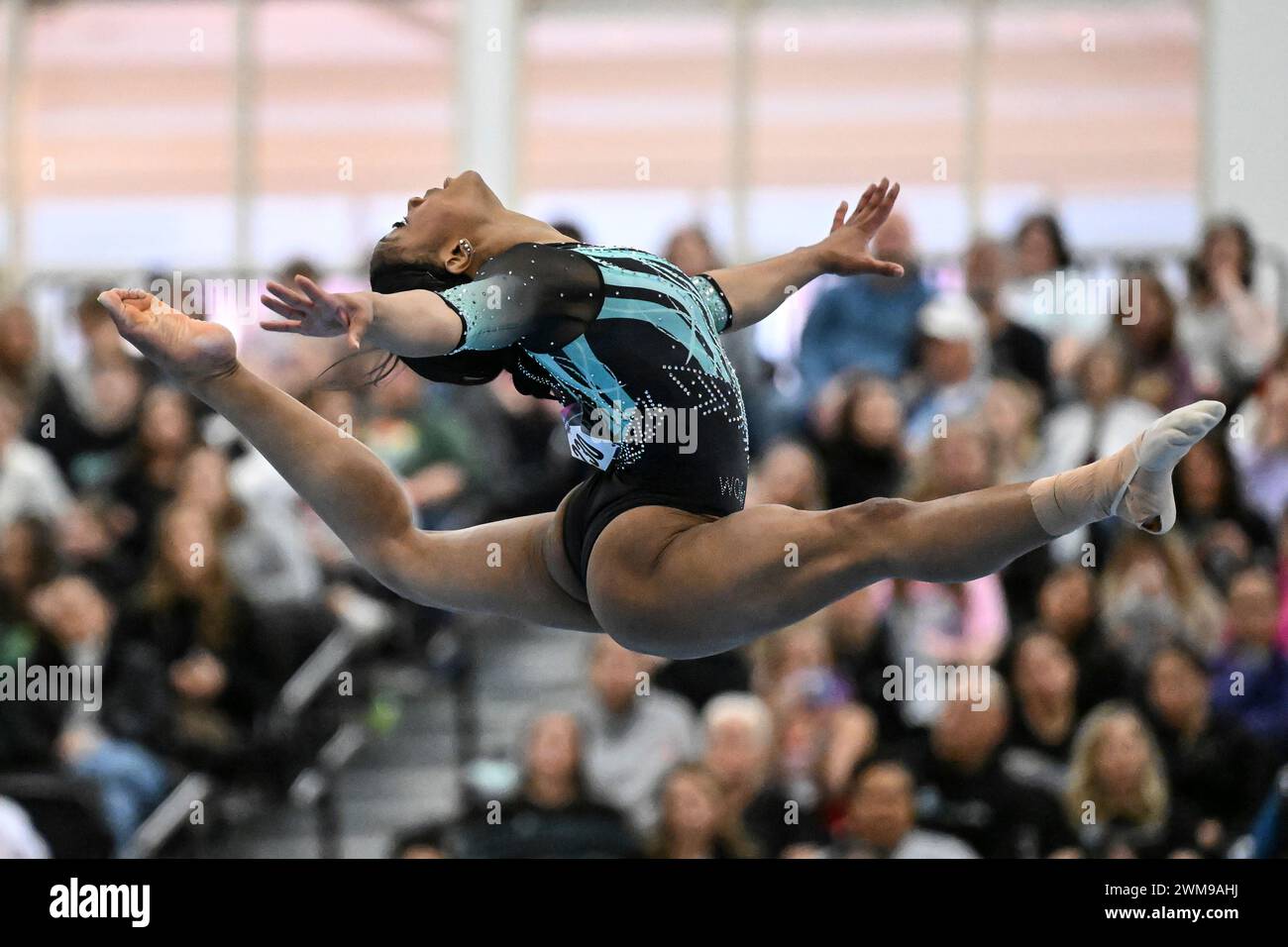 February 24, 2024, Louisville, US: KALIYA LINCOLN competes on the floor ...