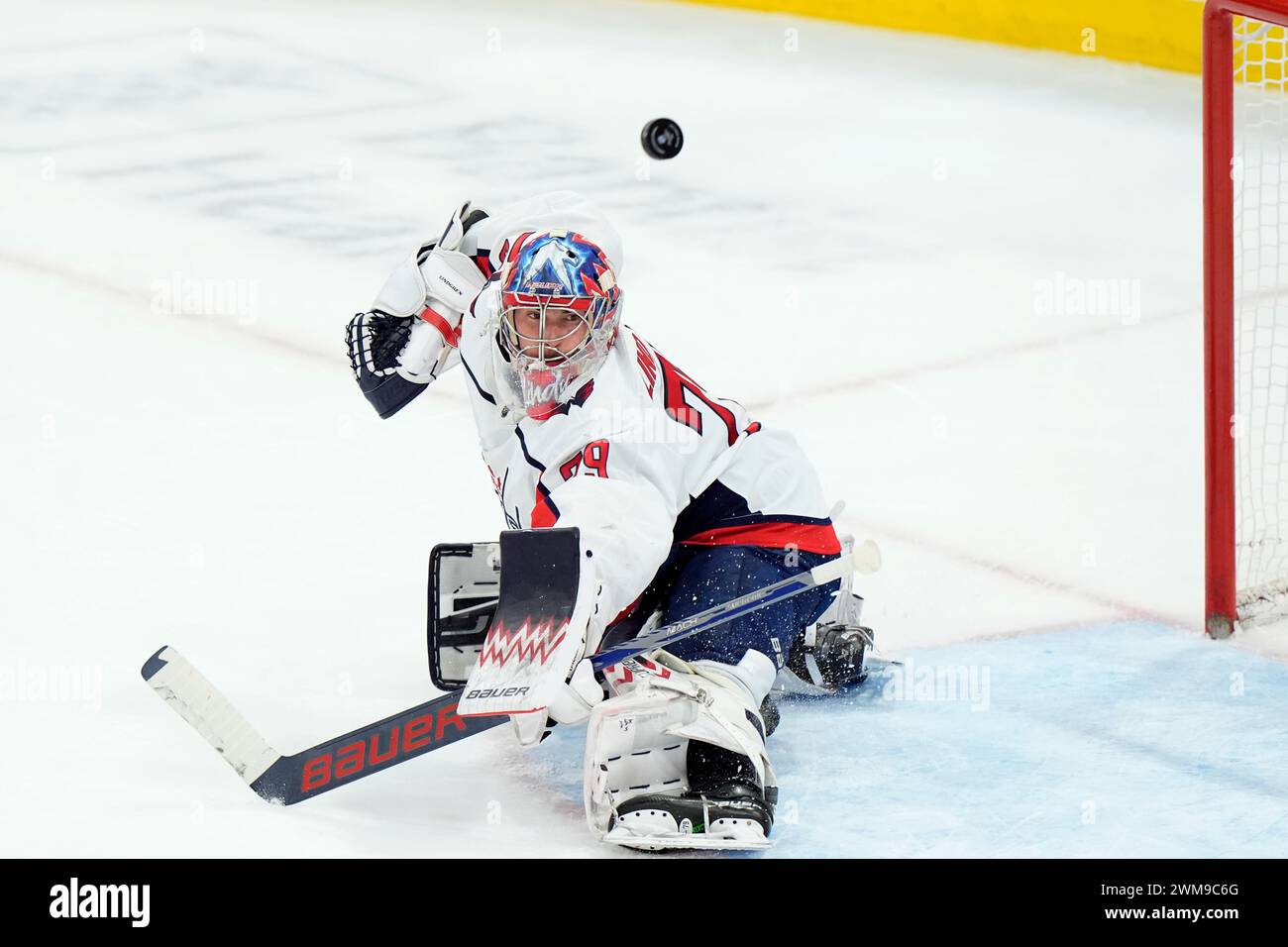 Washington Capitals goaltender Charlie Lindgren deflects a shot during ...