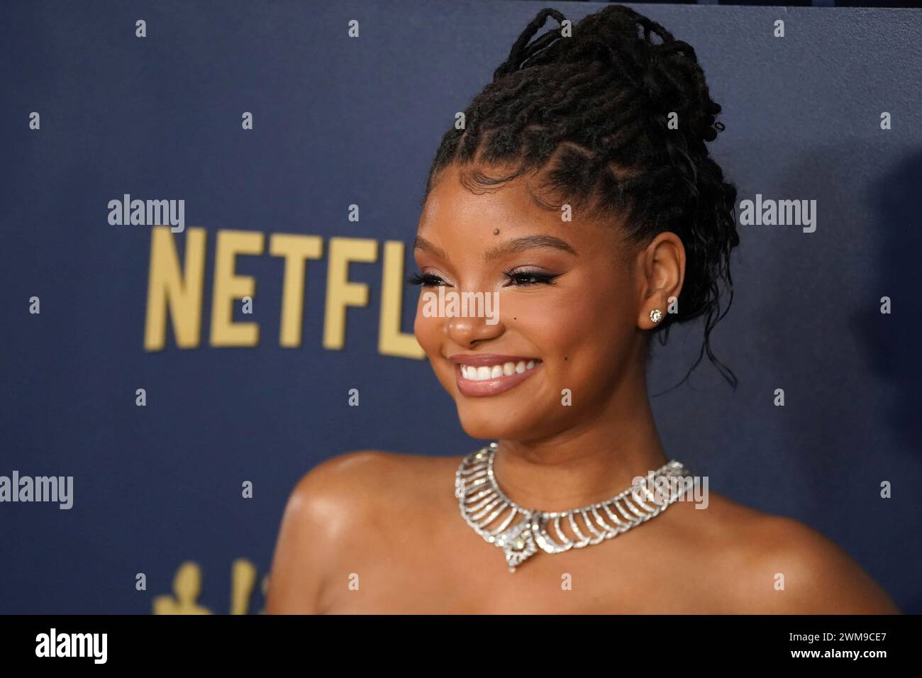 Halle Bailey arrives at the 30th annual Screen Actors Guild Awards on ...