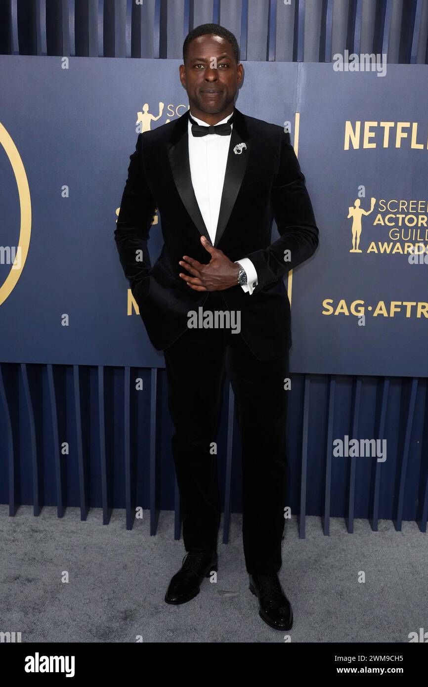 Sterling K. Brown arrives at the 30th annual Screen Actors Guild Awards ...