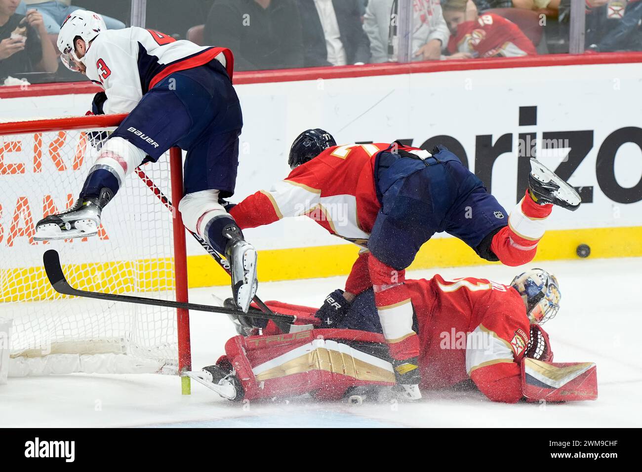 Washington Capitals right wing Tom Wilson, left, and Florida Panthers ...